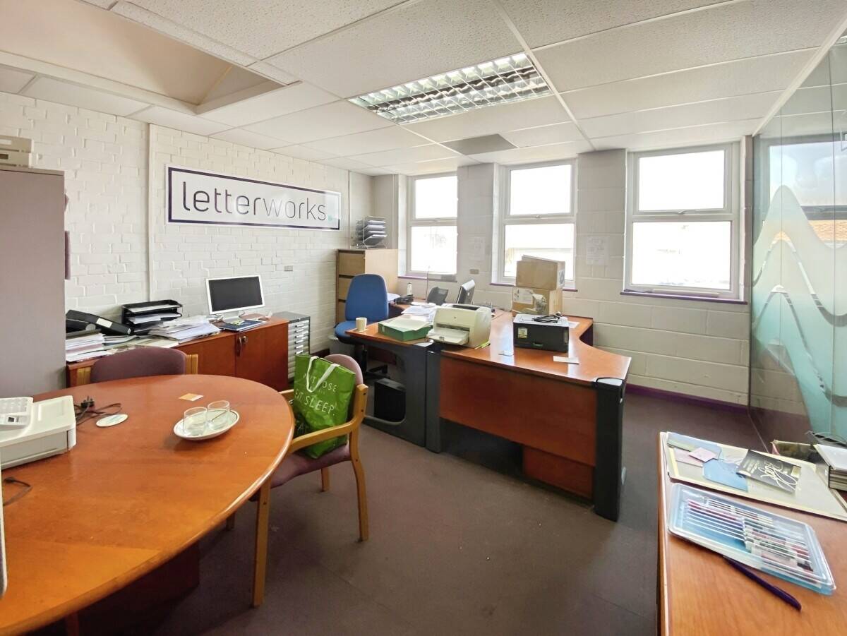 Modern Self Contained Office With Parking – Prime Semi Industrial ...