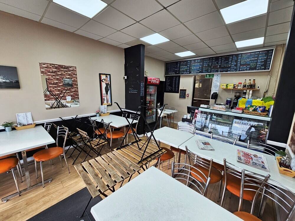 Charming North London Café/Coffee Shop/Grill with Full A3 License, Low ...