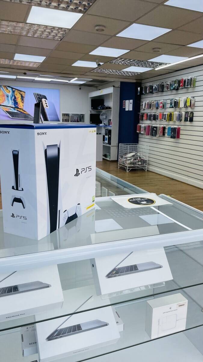 Thriving Mobile and Laptop Repair Business in Prime Luton Location with ...