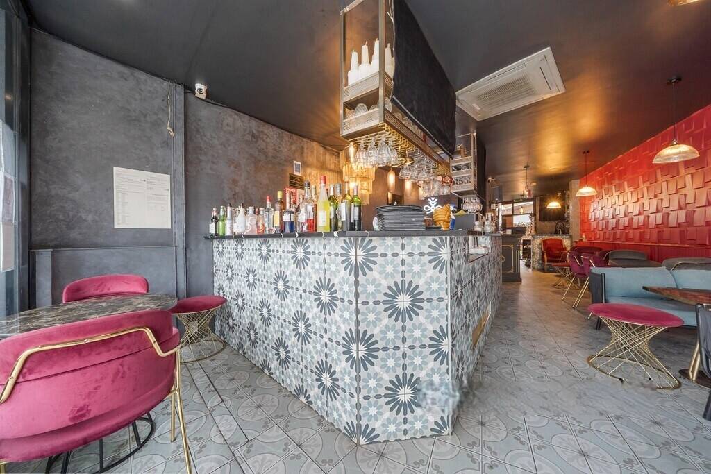 Shisha bar and restaurant for sale in North London with A3 and alcohol ...