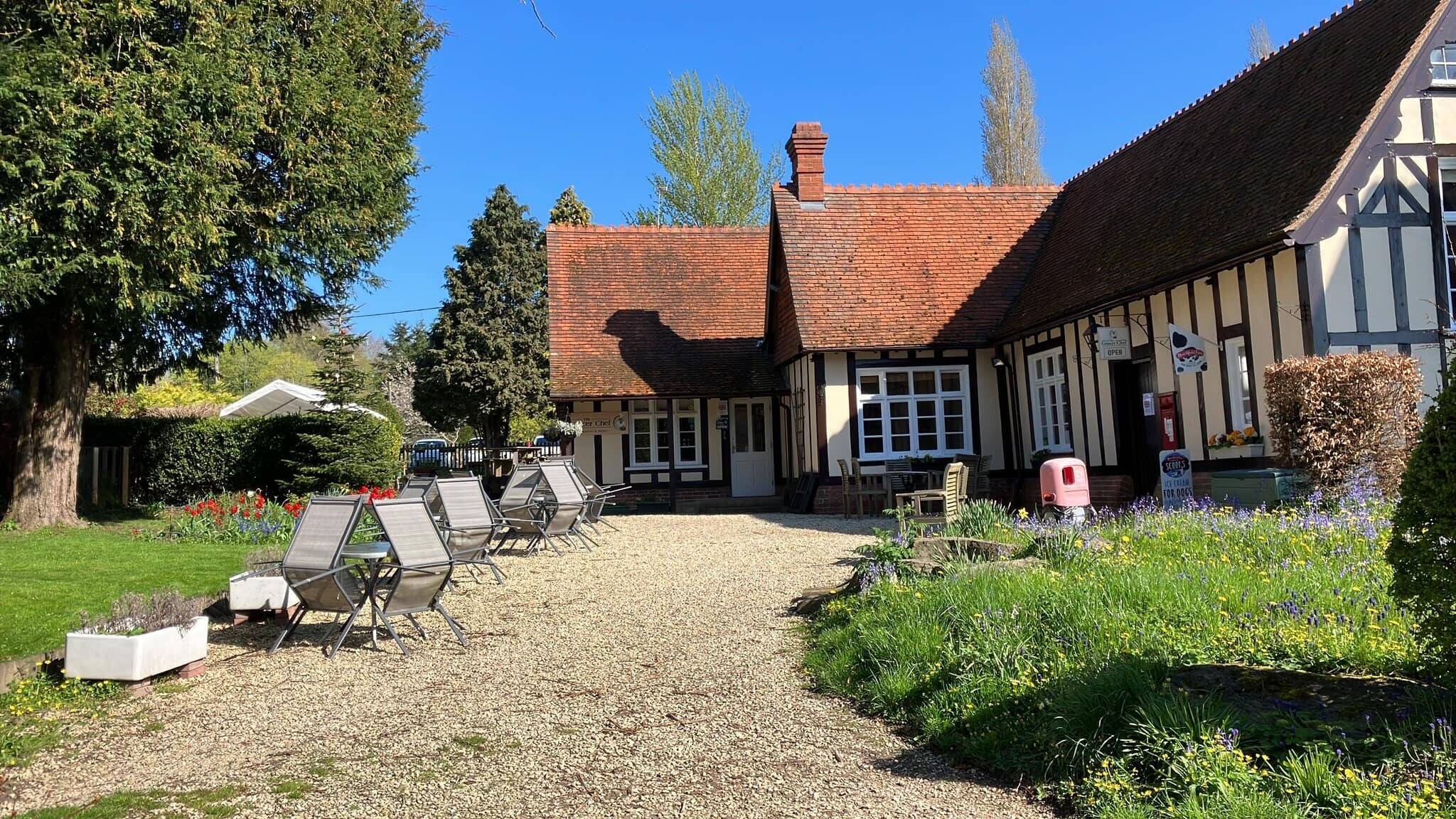 Busy Idyllic Village Cafe, Restaurant & Shop Near Wantage, Oxfordshire ...