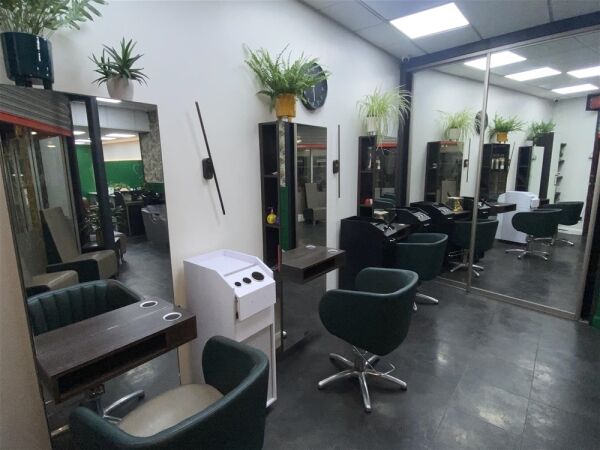 Leeds, Hairdressers & Hair Salons For Sale: 19 Available To Buy Now