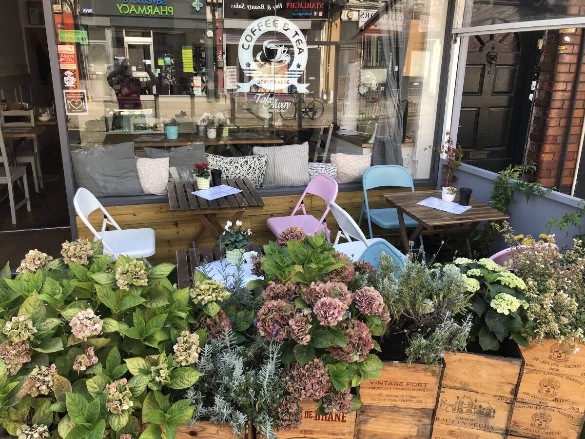 Coffee shop and restaurant with alcohol license and flat for sale on ...